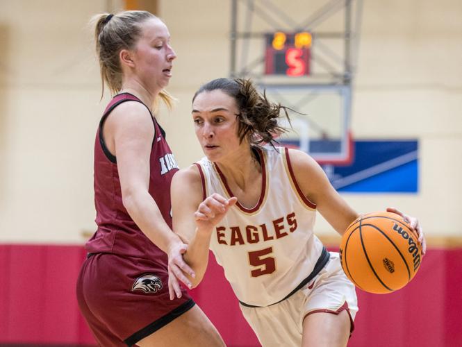 Basketball: Bridgewater vs. Roanoke | Photo | dnronline.com