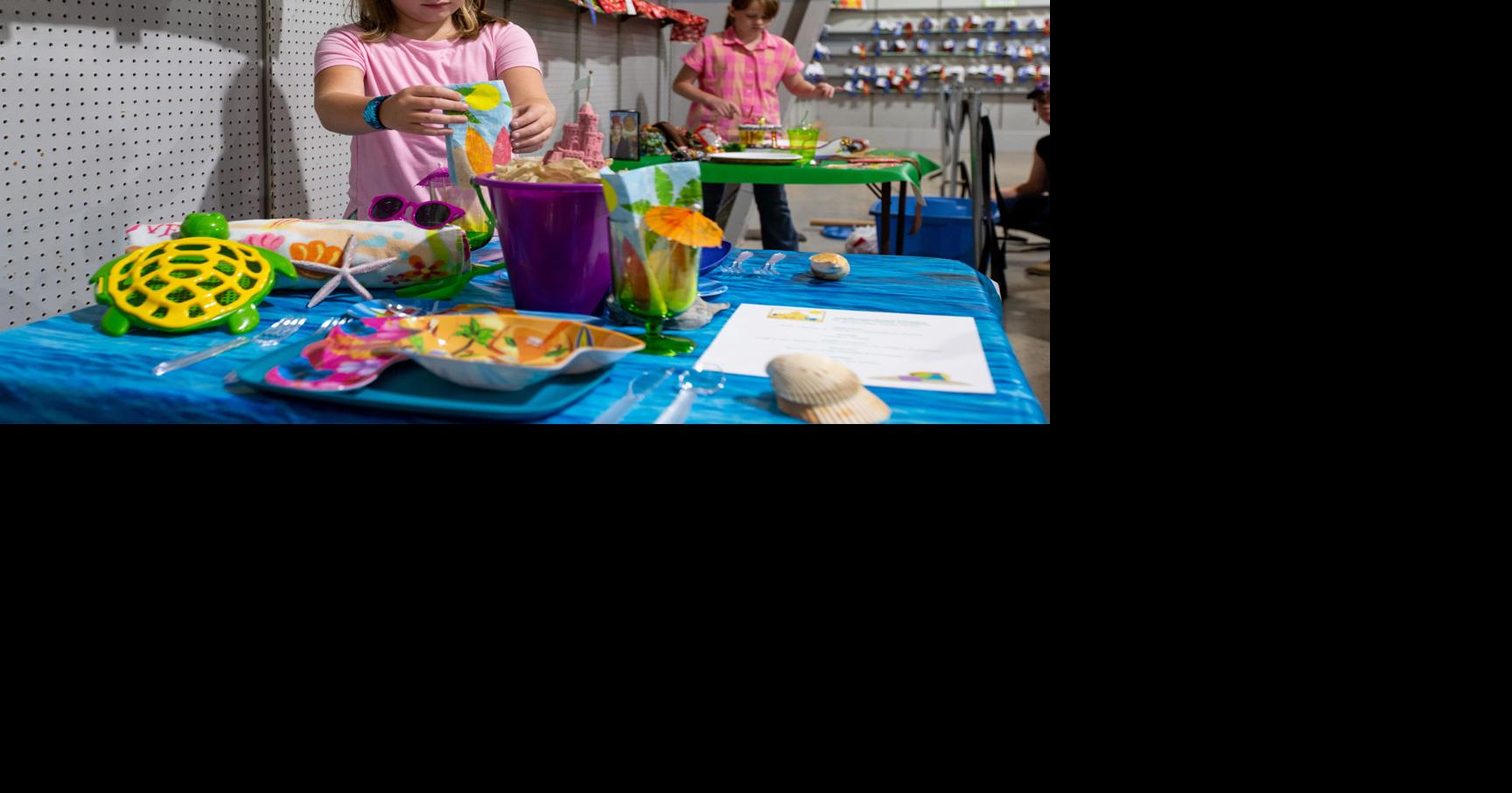 Fairgoers Show Off Creativity At Table Setting Competition | e-Edition ...