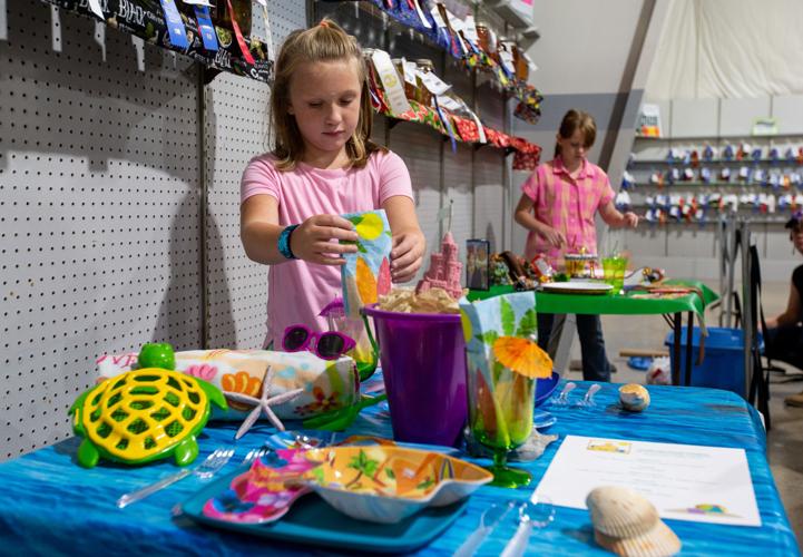 Fairgoers Show Off Creativity At Table Setting Competition | e-Edition ...