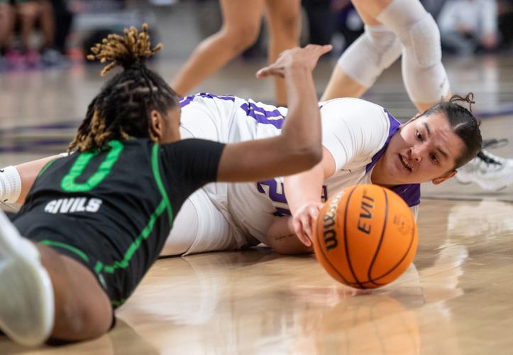 Basketball: JMU vs. Marshall | Photo | dnronline.com