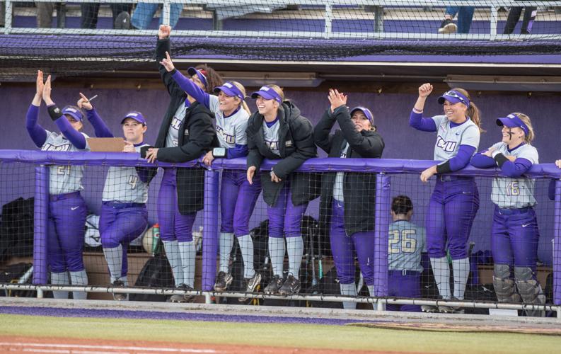 Softball: JMU vs. St. Joseph's | Photo | dnronline.com