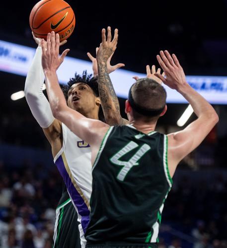 Basketball: JMU vs. Marshall | Photo | dnronline.com
