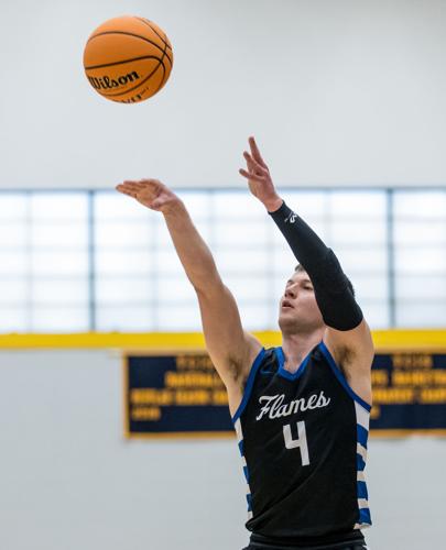 Basketball: Eastern Mennonite vs. Fairfax Christian | Photo | dnronline.com