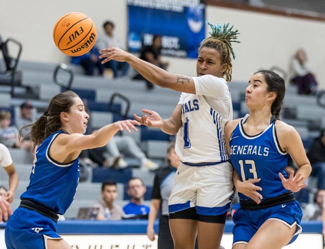 Women's Basketball: EMU vs. W&L | Photo | dnronline.com
