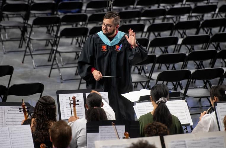 Harrisonburg Graduation | Photo | dnronline.com