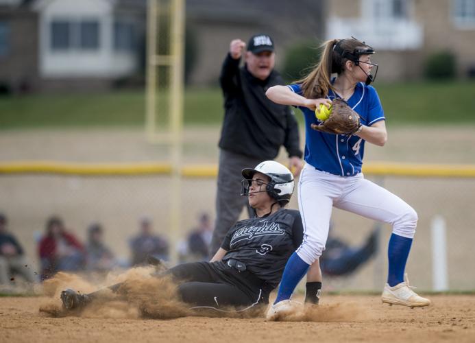 Knights Blast Mountaineers | Photo | dnronline.com