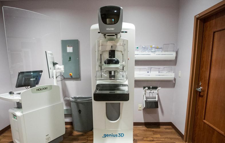 Sentara RMH Unveils Mammogram Machine | Public Safety | dnronline.com