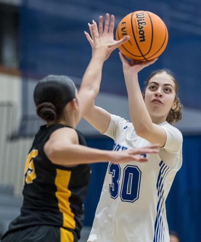 Royals put up valiant effort, but ultimately suffer eighth consecutive ...