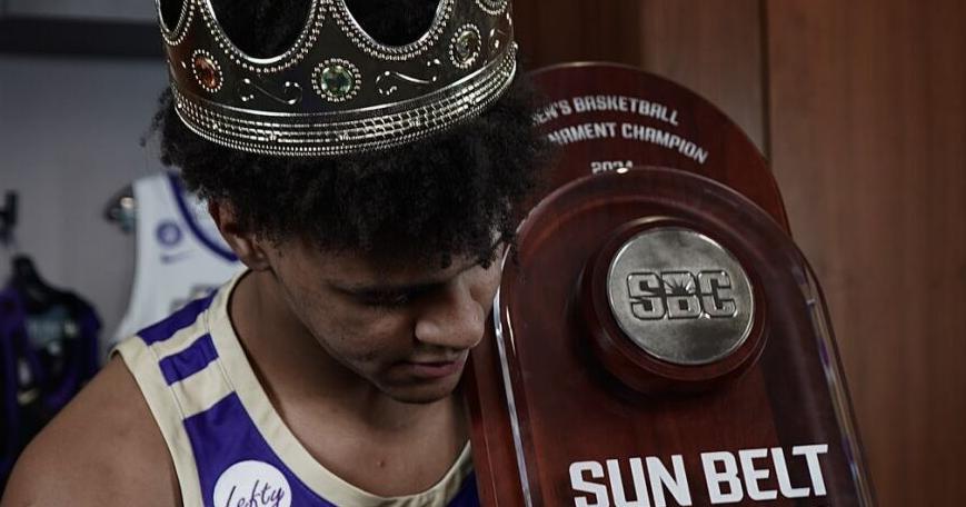 Fowler, Brown sign with JMU | James Madison University | dnronline.com