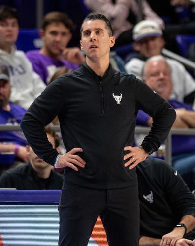 Basketball: JMU vs. Buffalo | Photo | dnronline.com