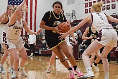 Coffman, Gap Cruise Past Shorthanded Draft | High School | dnronline.com