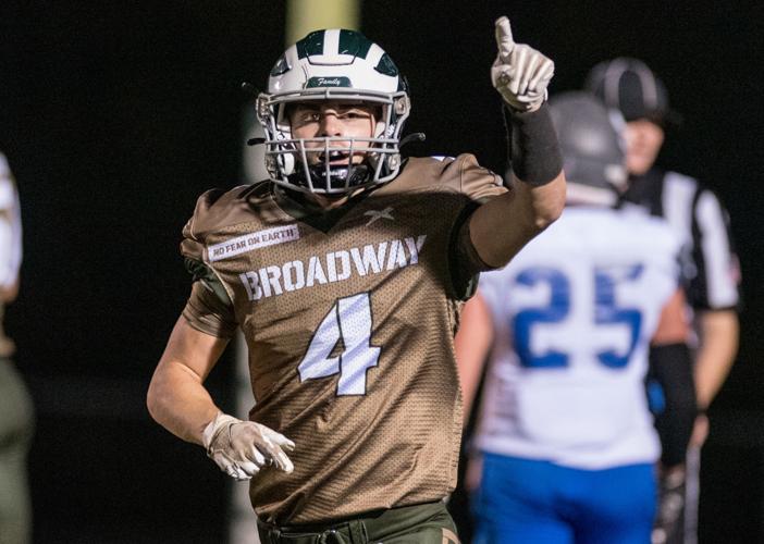 Broadway Football Beats Spotswood | Photo | dnronline.com