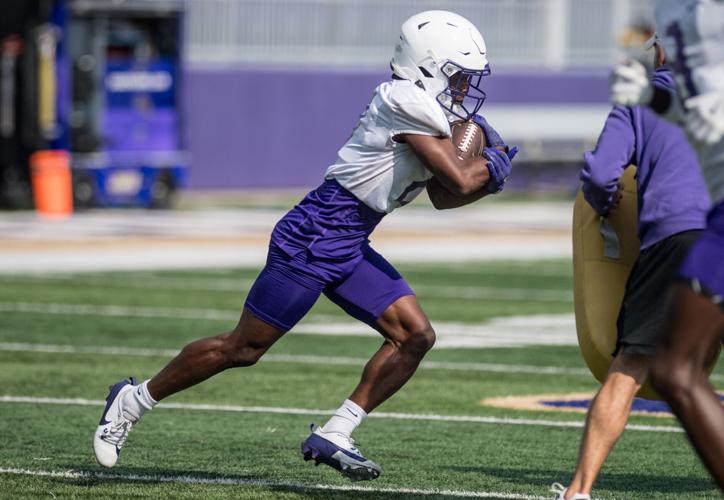 WR Michael Scott taking on bigger leadership role for JMU football ...