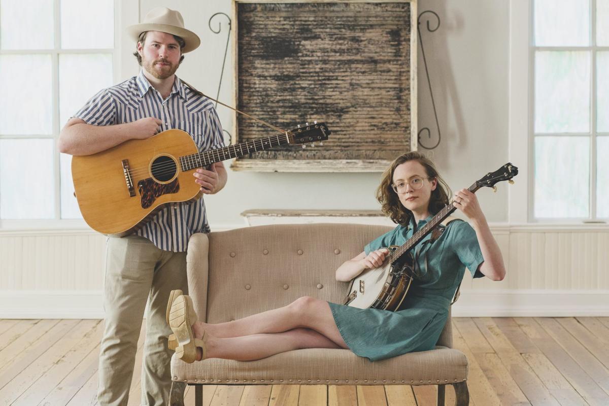 Traveling Musical Duo Shares Its Heart With The Valley | Dnronline ...