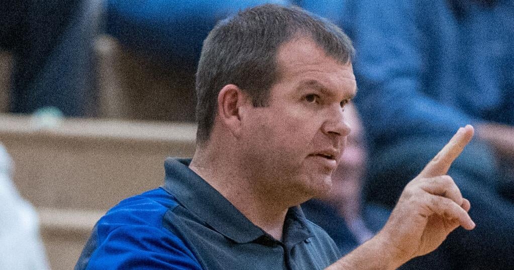 Indians Run Away With First Win Of Season | Fort Defiance | dnronline.com