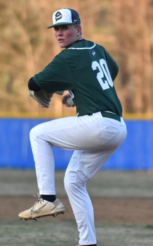 Crider, Lynn Help Broadway Cruise Past Fort | High School | dnronline.com