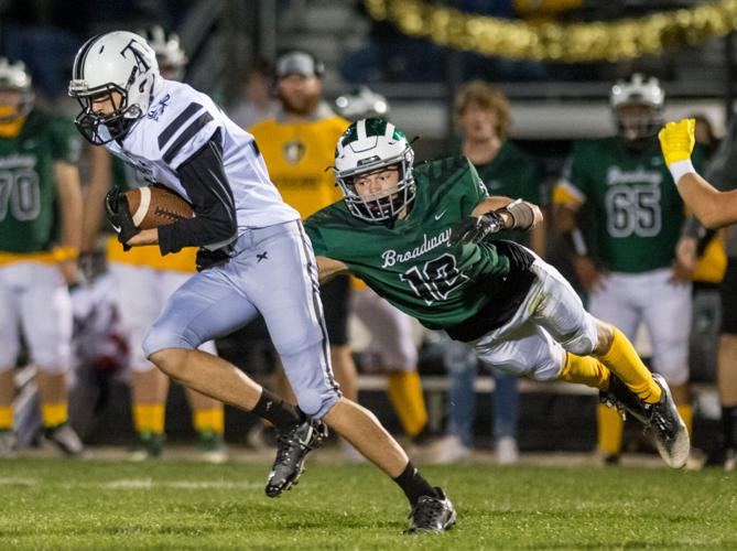 Football: Broadway vs. Turner Ashby | Photo | dnronline.com