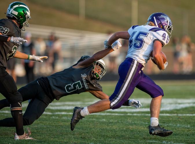 Football: Broadway vs. Strasburg | Photo | dnronline.com