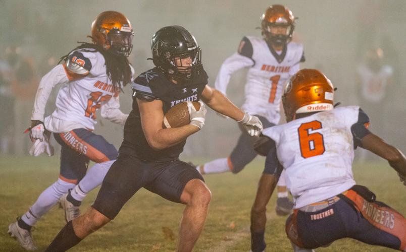 Football: Turner Ashby vs. Heritage | Photo | dnronline.com