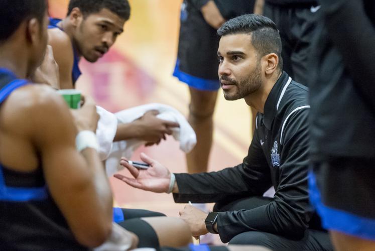 Royals Outrun Eagles | Photo | dnronline.com