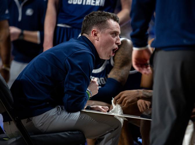 Basketball: JMU vs. Georgia Southern | Photo | dnronline.com