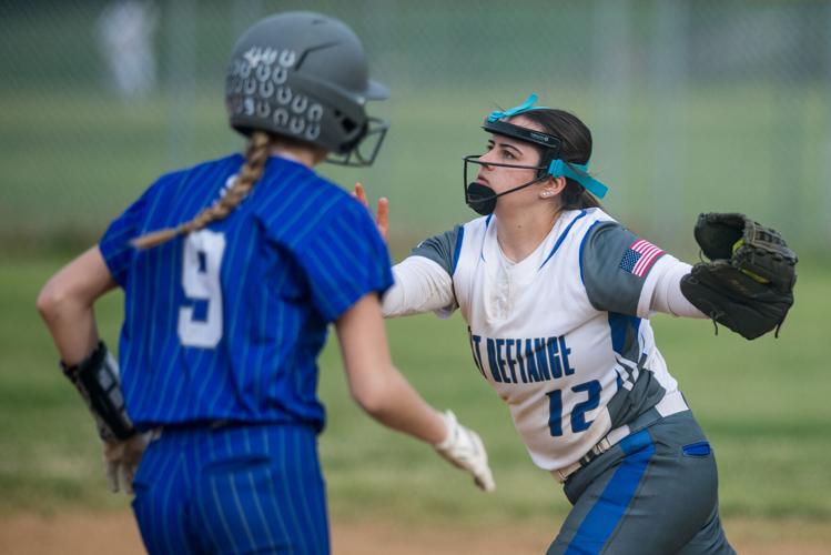 Softball: Fort Defiance vs. Spotswood | Photo | dnronline.com