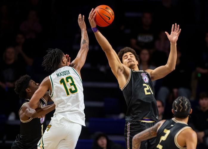 Basketball: JMU vs. George Mason | Photo | dnronline.com
