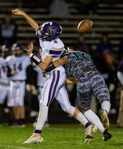 Football: Broadway vs. Waynesboro | Photo | dnronline.com
