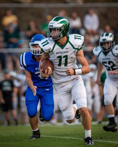 Football: Fort Defiance vs. Broadway | Photo | dnronline.com