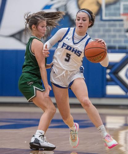 Basketball: Fort Defiance vs. Broadway | Photo | dnronline.com