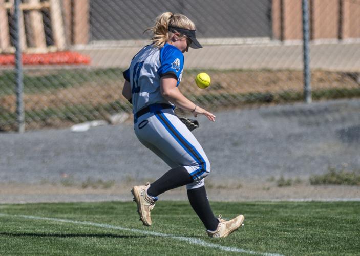 Softball: EMU vs. Bridgewater | Photo | dnronline.com