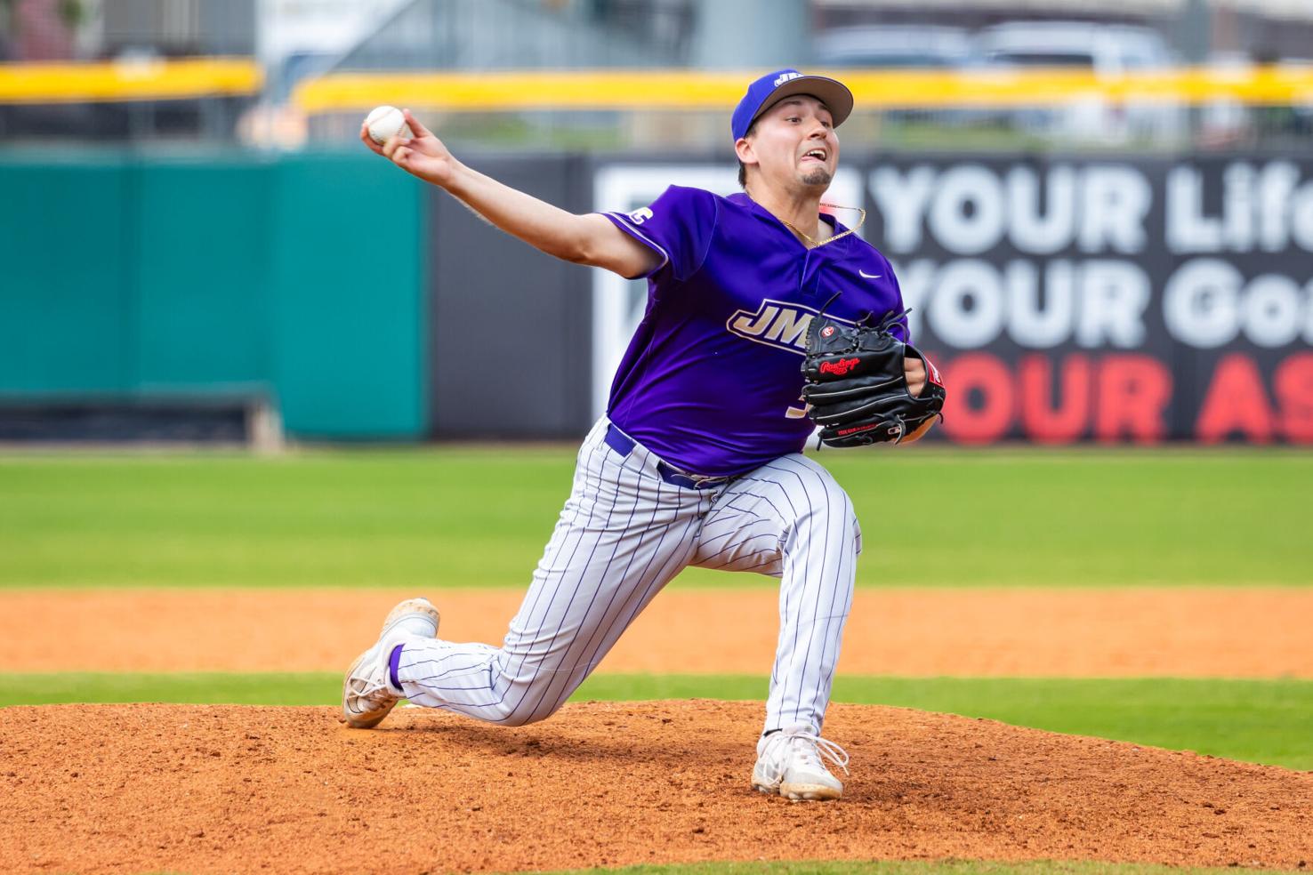 Former players make stop at JMU practice | James Madison University ...