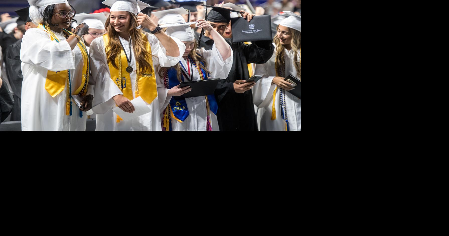 Turner Ashby Graduation | Photo | dnronline.com