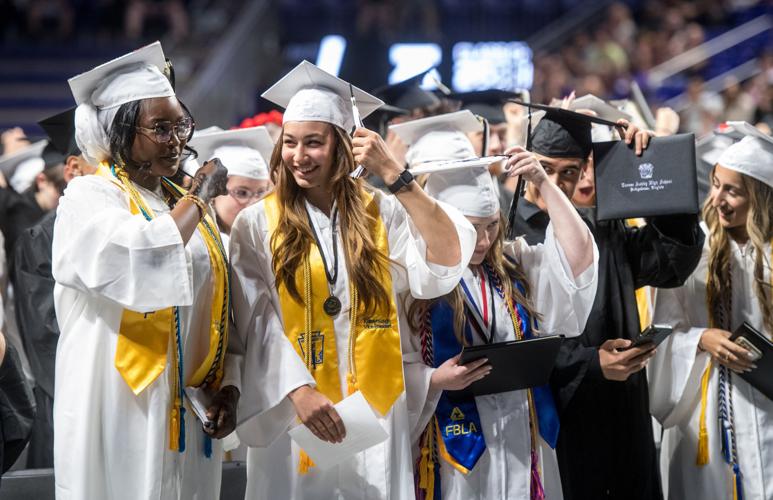 Turner Ashby Graduation | Photo | dnronline.com