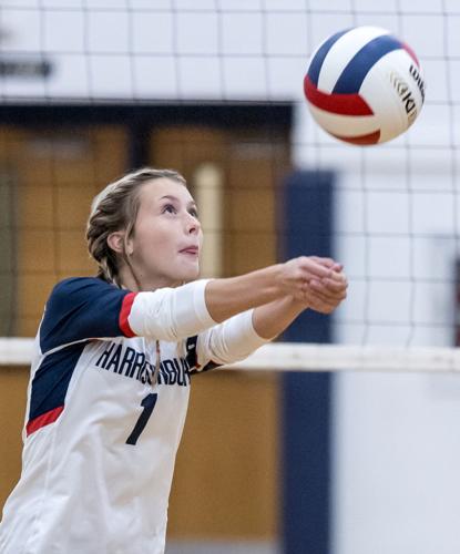 Streaks roll to dominant sweep of Rams | High School | dnronline.com