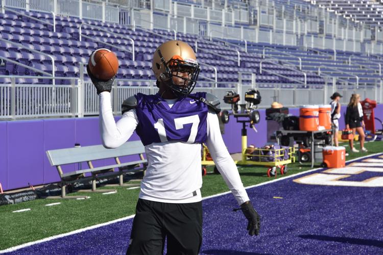 Dukes Training Camp: Monday, Aug. 12 | Photo | dnronline.com