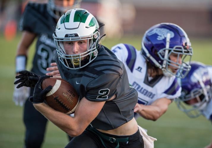 Football: Broadway vs. Strasburg | Photo | dnronline.com
