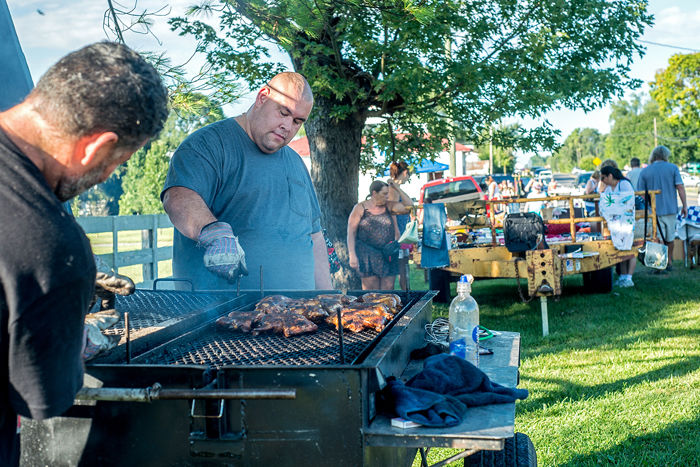 Crawl Entices Bargain Hunters | Rockingham County | dnronline.com