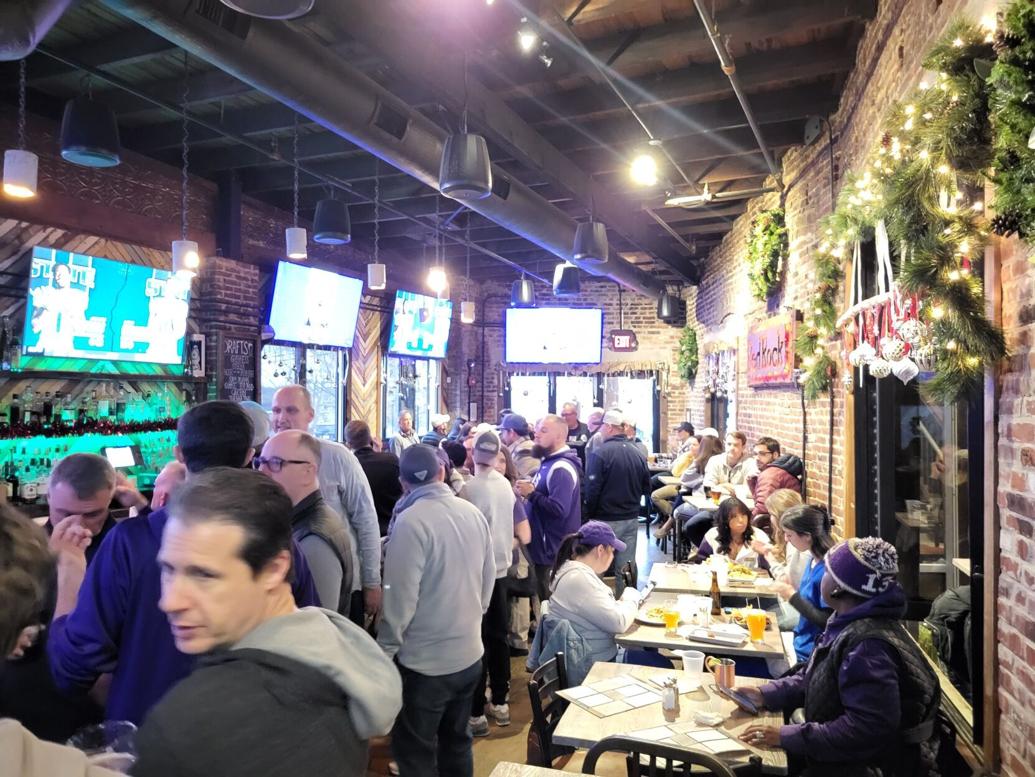 JMU Fans Crowd Watch Parties For First Bowl | James Madison | dnronline.com