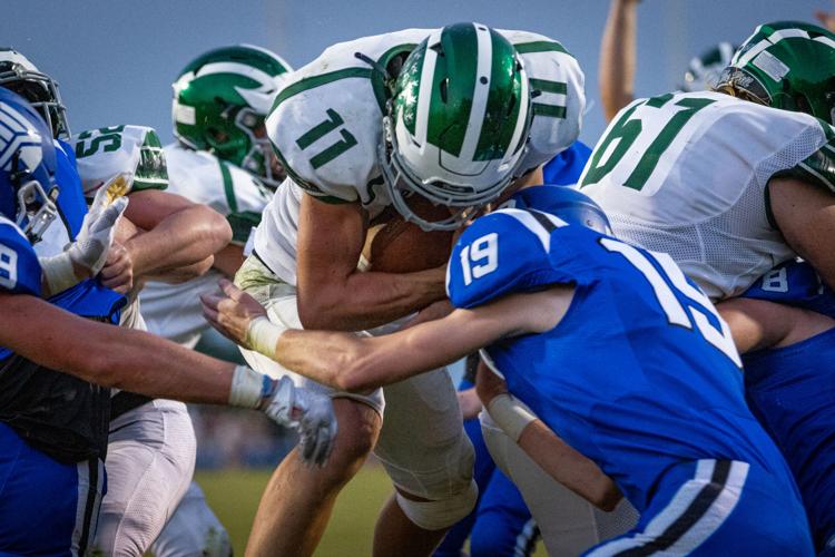 Football: Fort Defiance vs. Broadway | Photo | dnronline.com