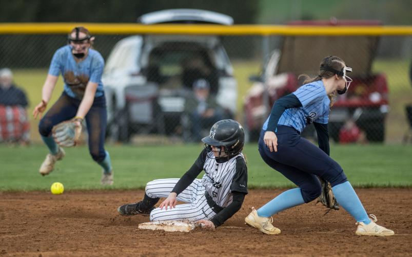 Knights Down Panthers In Battle Of Top Teams | High School | dnronline.com