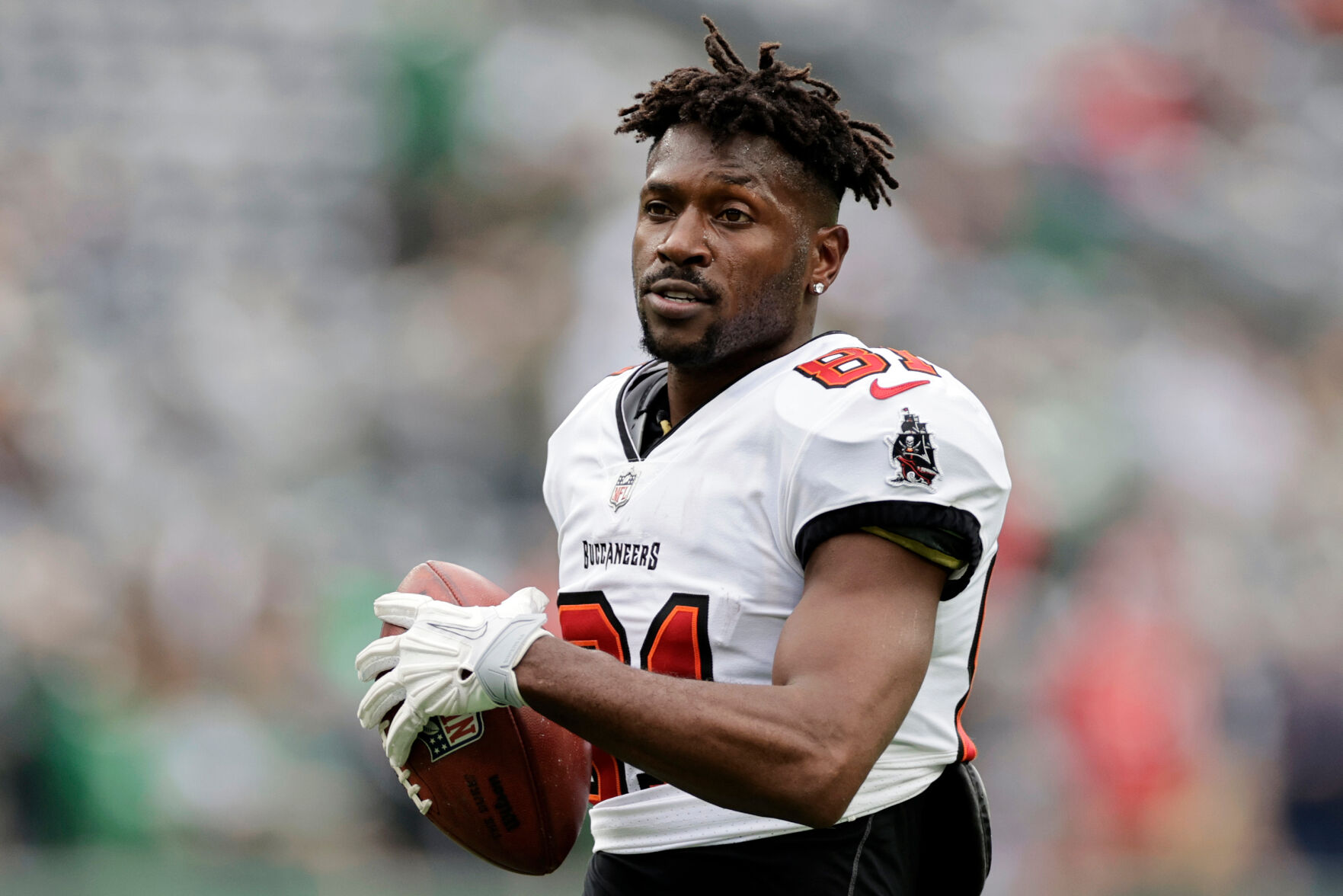 Ex-NFL star Antonio Brown arrested on attempted murder charge in Miami shooting | National ...