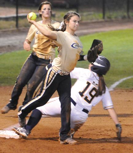 Chipola softball completes perfect weekend