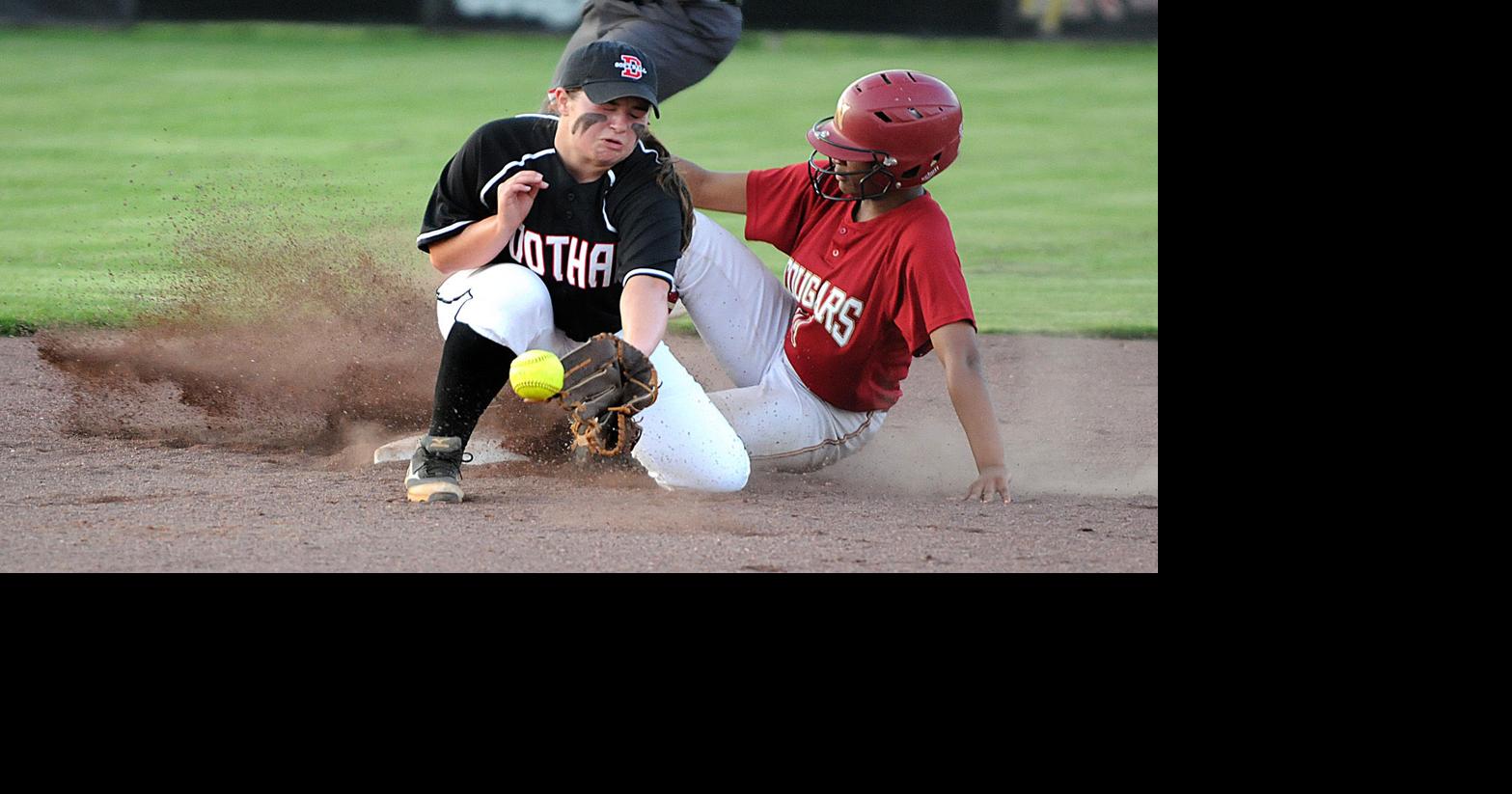 Dothan softball surges over Northview, 15-1