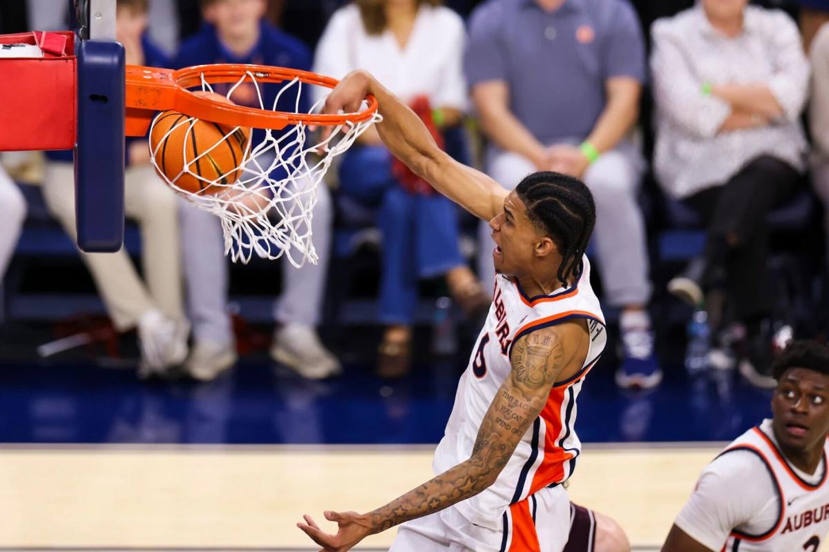 Auburn falls to Texas A&M as last-second three is waved off