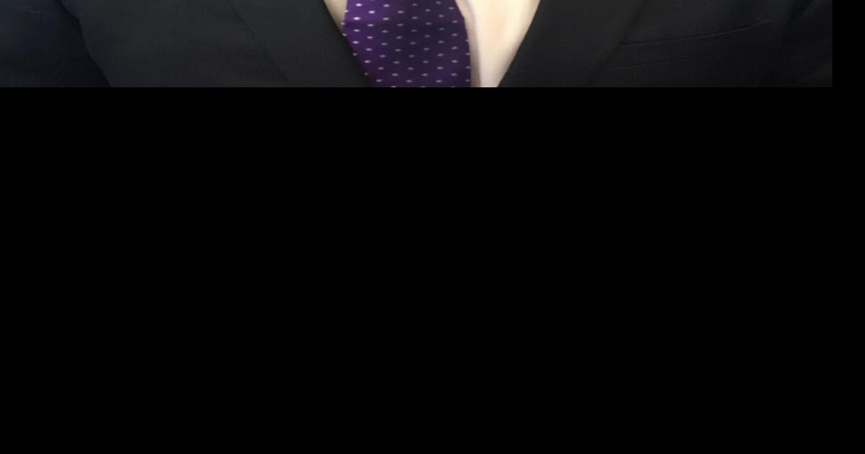 On dotted line: Houston Academy football player Quinn Johnson signs ...