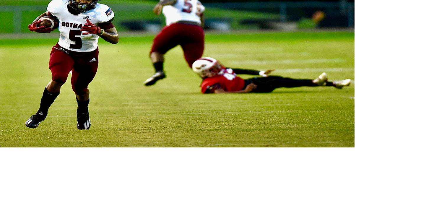 Dothan Wolves give new head coach Jed Kennedy win in debut against Carroll