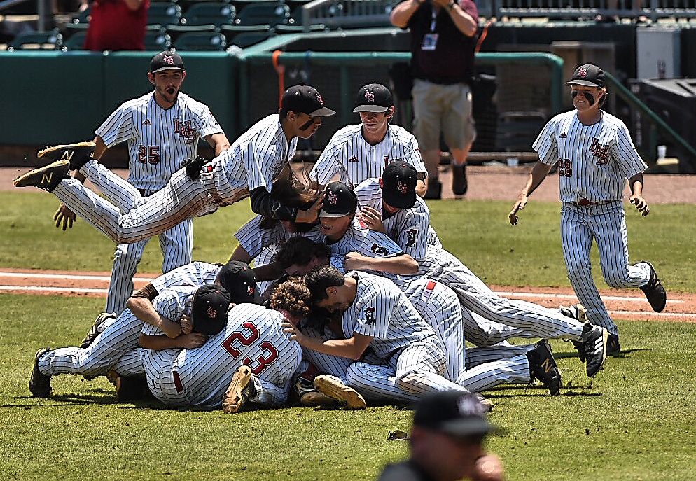 G.W. Long baseball team captures third straight state championship