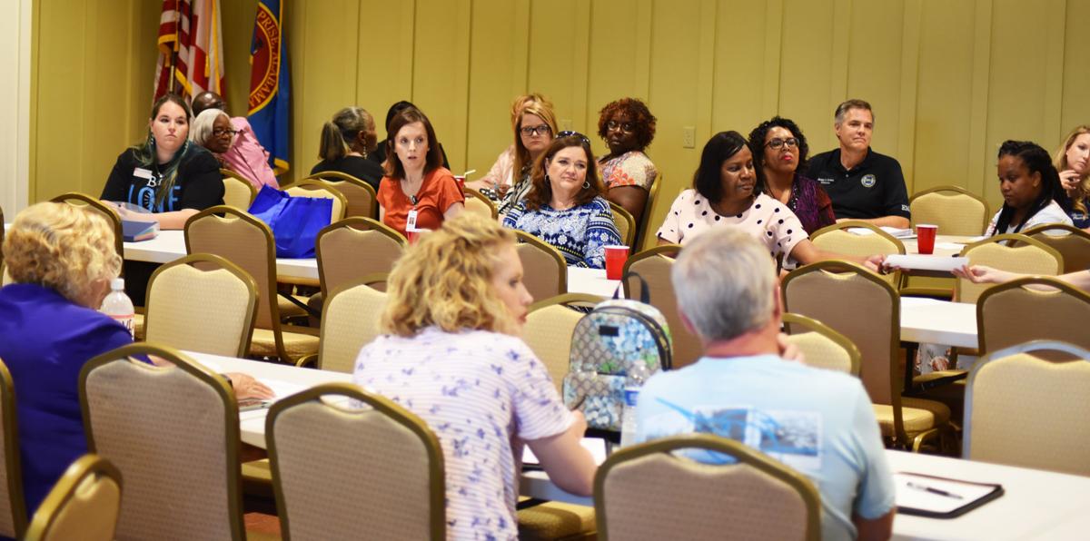 Help, support emphasis of Service Agencies meeting