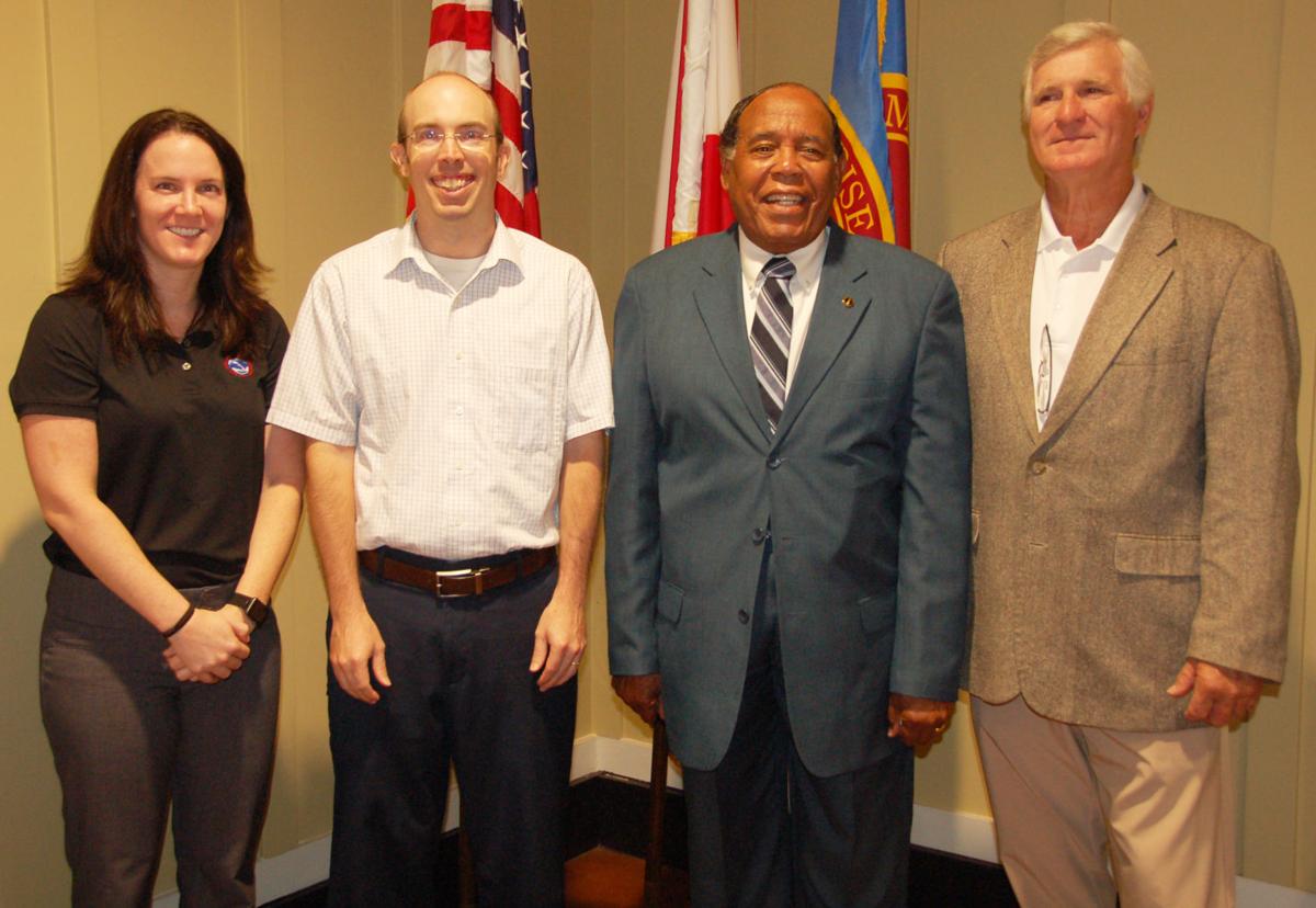 National Weather Service meteorologist speaks at water group meeting